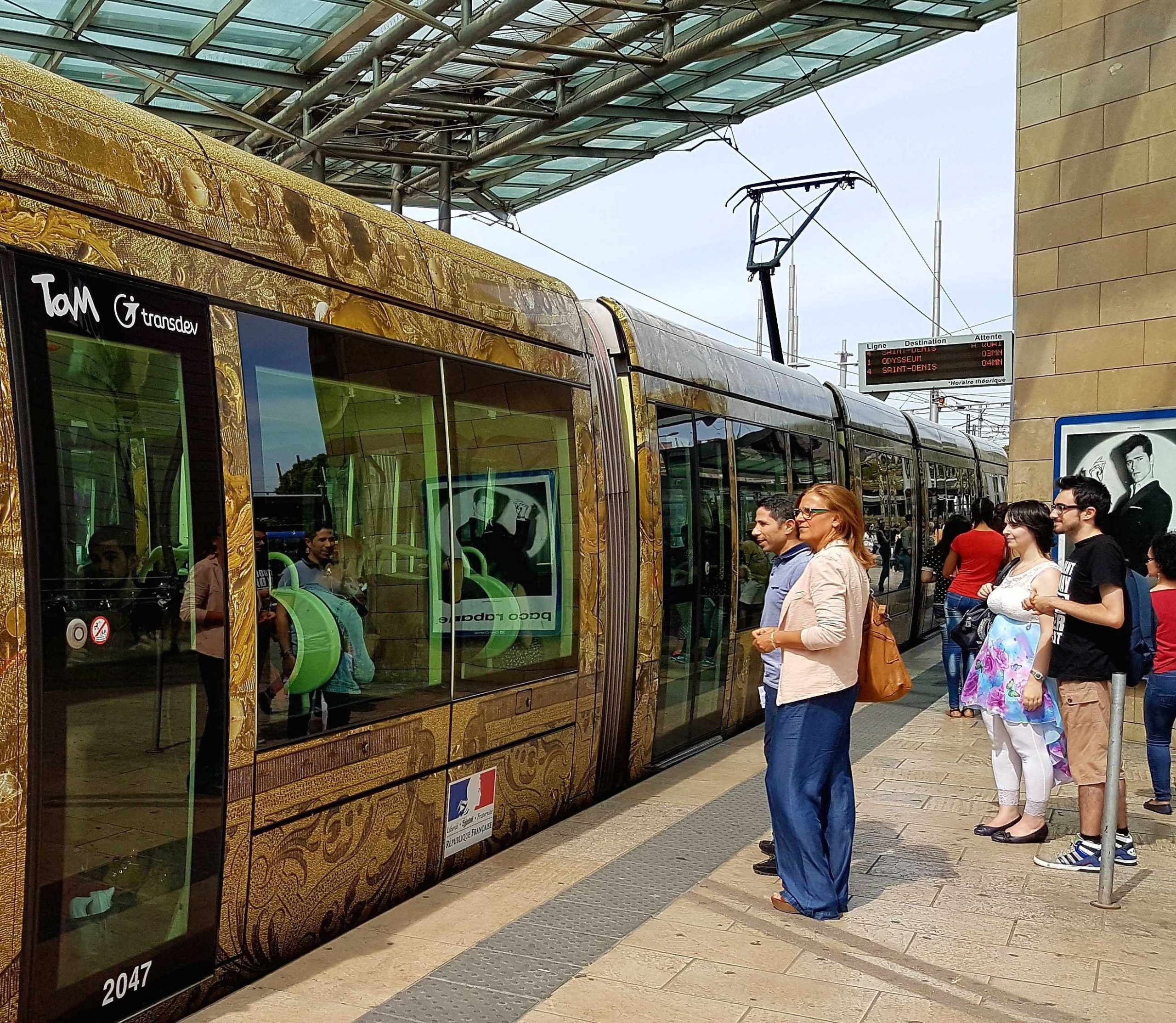 "La ligne 4 du tramway permet de faire le tour du coeur de Montpellier ...