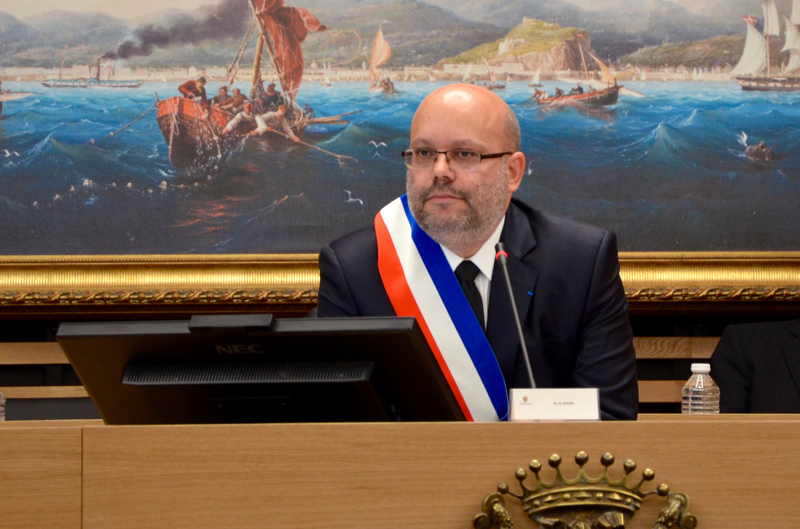 Philippe Pradal devient le nouveau maire de Nice et Christian Estrosi ...